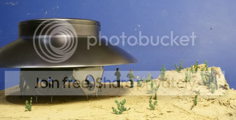 The Invaders Flying Saucer *COMPLETED* - Movie & TV Group Build ...